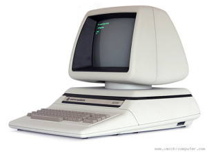 Commodore 8296 (1984) e 8250LP (1983) – Vecchi computer